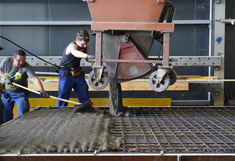 Ultra-Hochleistungs-Faserverbund-Baustoff - MÜLLER-STEINAG ELEMENT AG